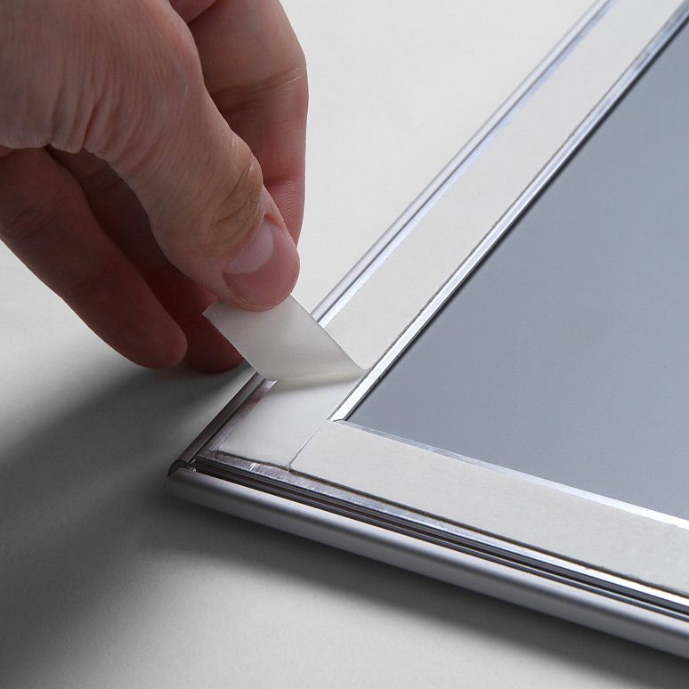 Window Snap Frame A1 Mitred Corners 25 mm | Showdowndisplays.eu